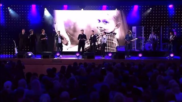 С праздником всех мам мира!!! Для вас наши милые мамы  звучит эта песня - Письмецо маме (С.Войтенко)