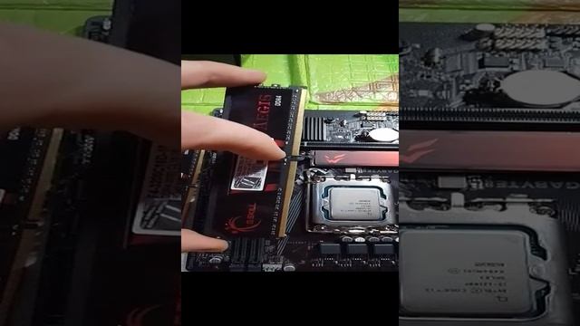 #Установка оперативной памяти
#компьютер
#юмор
#процессор
#видеокарта
#кино
#игры
#компьютерные игры