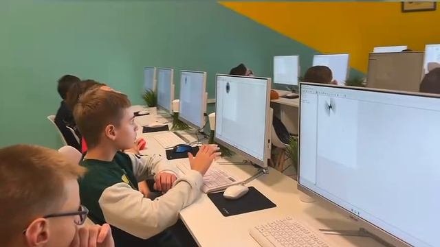 Чертежник - Ф-9 - исполнитель алгоритмов