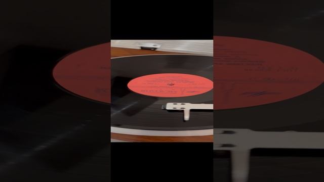 Телевизор, с вами говорит телевизор #vinyl #винил #lifestyle #vinylrecords #русскийрок #пластинки