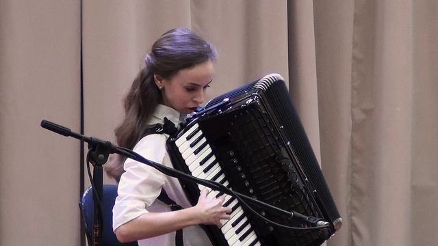 2024-11-26_04.Николай Малыгин. "Пока бьётся сердце". Исполняет Екатерина Степанова.