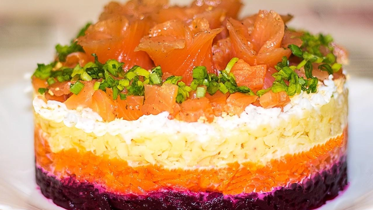 Праздничный салат на Новый год "ЛОСОСЬ НА ШУБЕ"