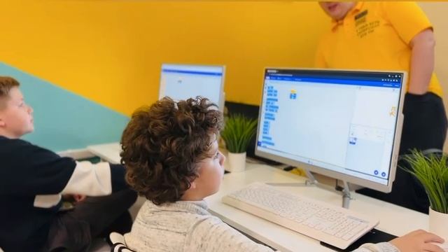 Scratch - Ф-11 - программа-конструктор для создания первой собственной игры