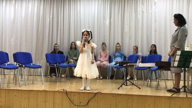 Это было в мае на рассвете. Георгий Рублев. Читает: Арина Коноваленко, 5 лет