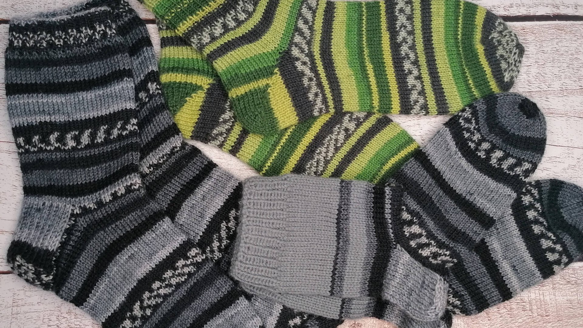 Носочков много не бывает. Готовые работы. Обзор.