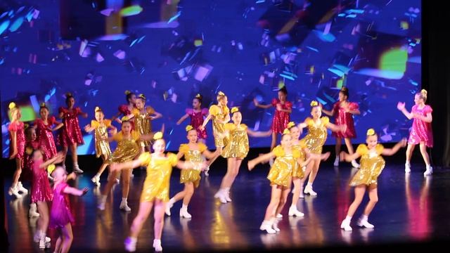 Я люблю танцевать. Лапушки. Огоньки. Концерт "Танец для мамы". Таганрог, ГДК. 01.12.2024