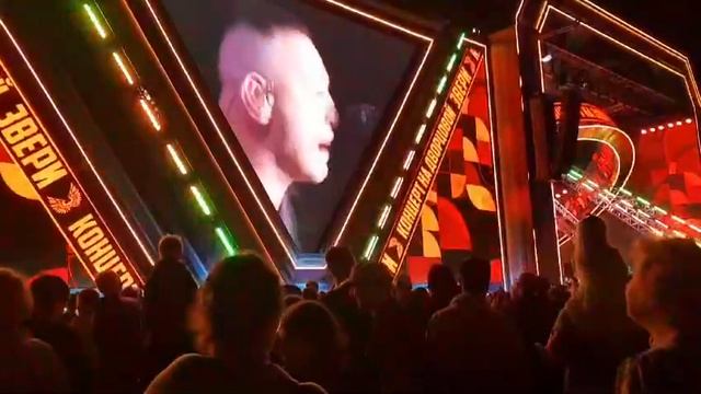 Гр.Звери. "Девочки-мальчики танцуют". Видео канала Мой Петербург