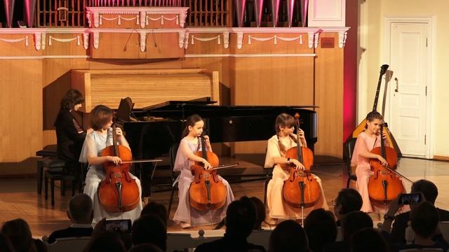 УНП «Ой, лопнул обруч»