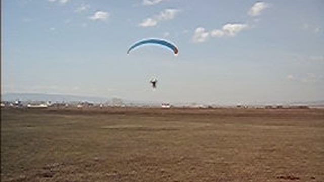 Полеты на мотопараплане. Видео канала Мой Петербург.