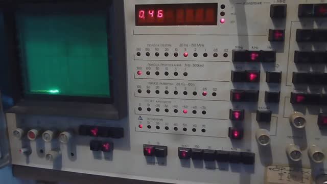 Сделано в СССР. Включаем анализатор спектра С4-74.