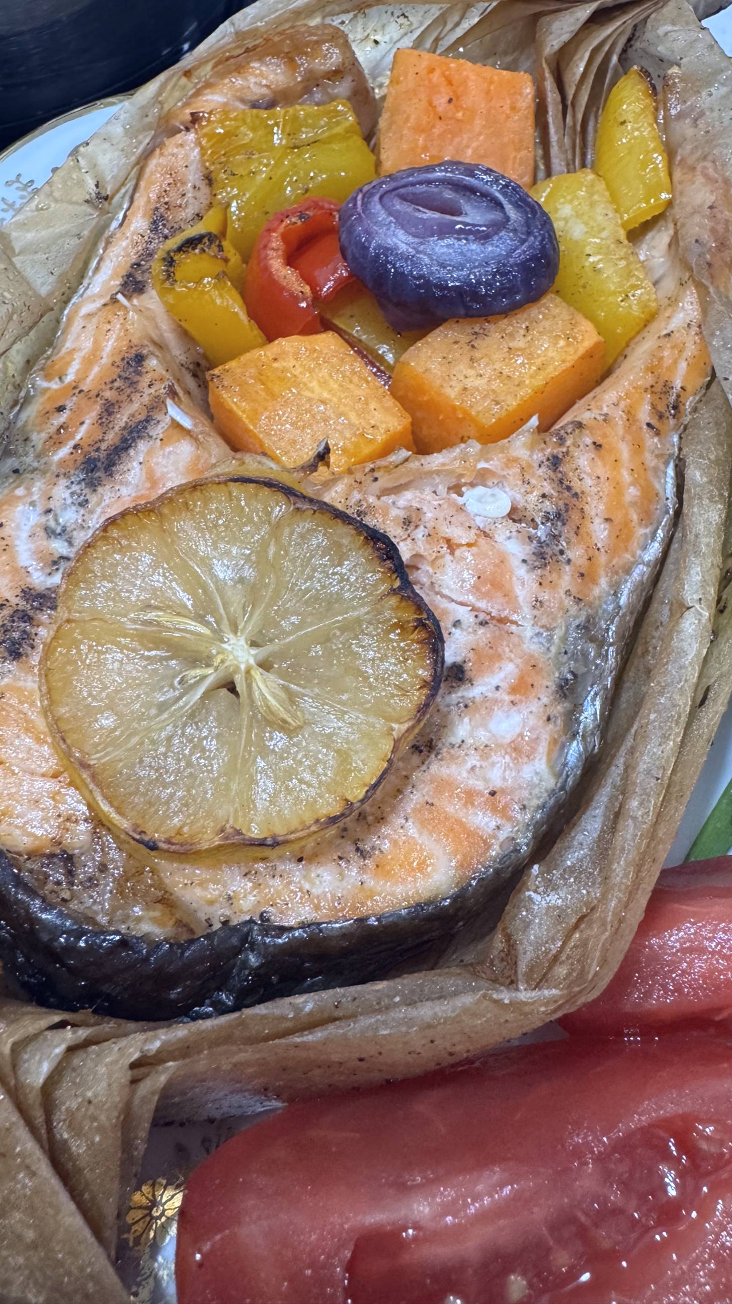 СЕМГА  В  ЛОДОЧКЕ