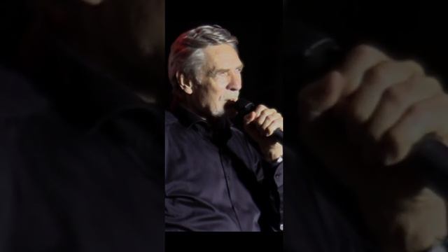 На Земле, безжалостно маленькой... (Александр Михайлов)