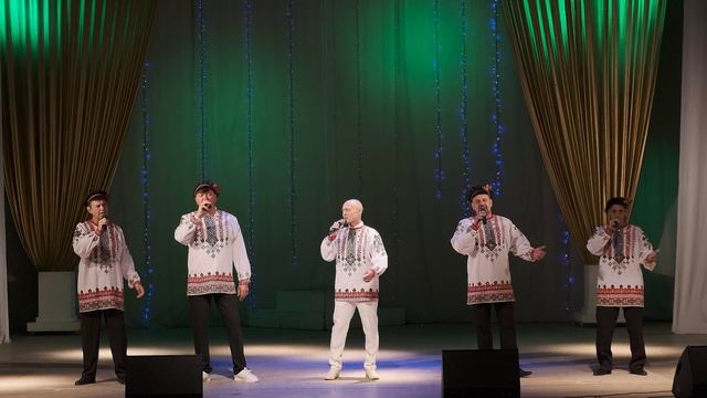 20241027-12."Цветёт сирень". Алексей Замятин и ансамбль русской песни "Родники" (рук. Л.Бурлакова)