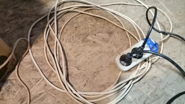 10. Регулятор оборотов для электроинструмента с коллекторным двигателем