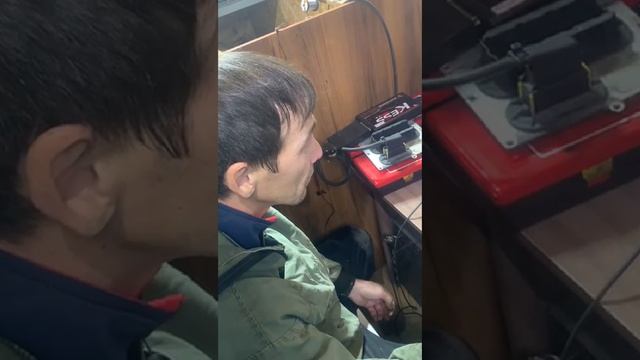 Практика на обучении на автоэлектрика-диагноста в НЦПО