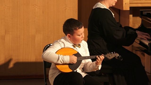 Владимир Дмитриев «Старая карусель»