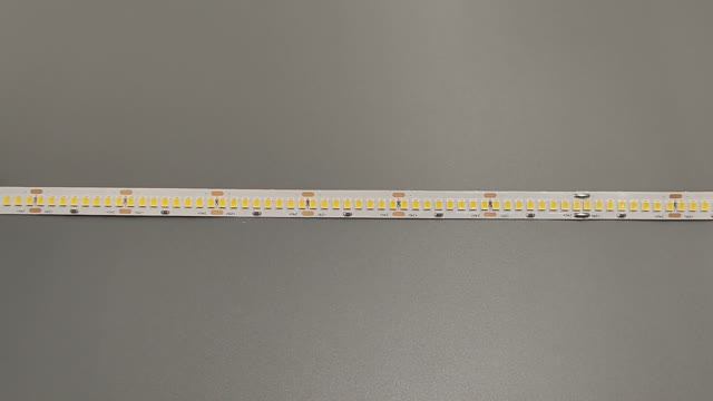 Светодиодная лента 16W 4000К 24V 2835 240LED энергоэффективная