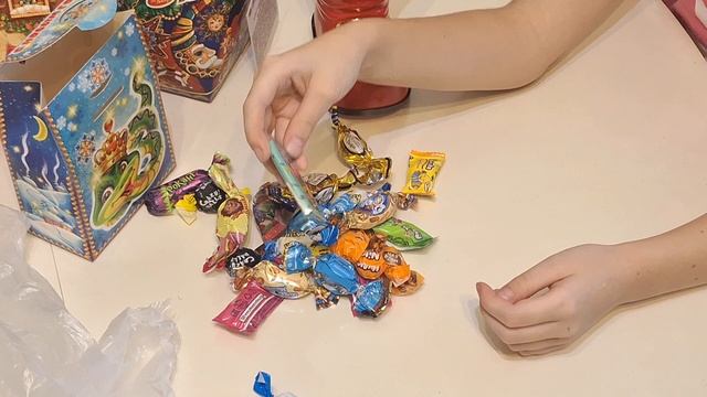 обзор сладких подарков из магазина Глобус