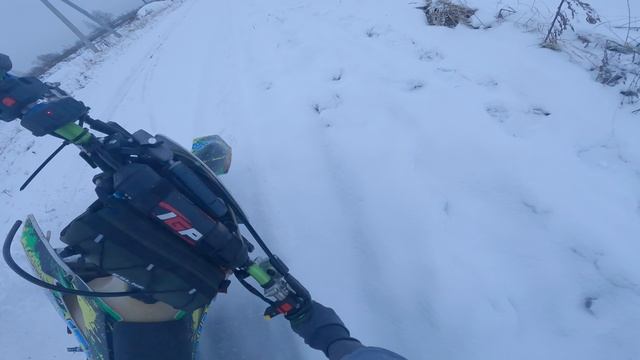 Первый на шипах...