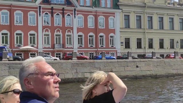 прогулка по каналам и Неве в питере