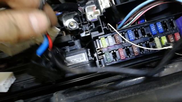 тойота камри и радиореле