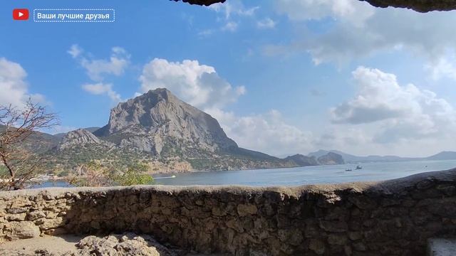 НОВЫЙ СВЕТ - ТРОПА ГОЛИЦИНА. РАЗБОЙНИЧИЙ ПЛЯЖ И БУХТА СИНЯЯ. КУПАЕМСЯ В КРАСИВОМ МЕСТЕ.(1 ч)