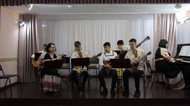 Ансамбль русских народных инструментов "Светоч"