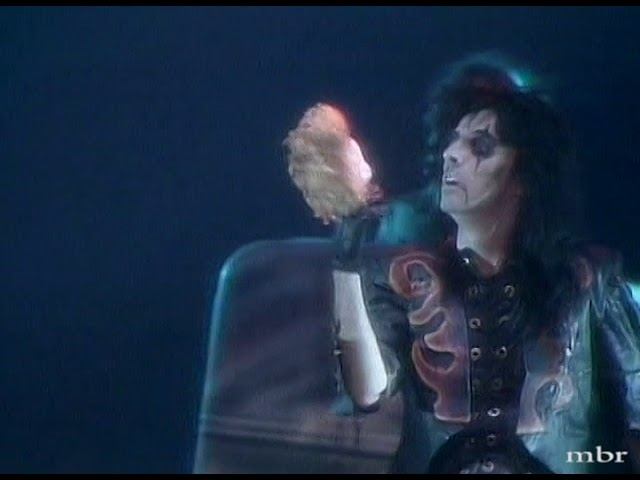 Alice Cooper. Billion Dollar Babies. "The Nightmare Returns". (1986 ). Real VIDEO