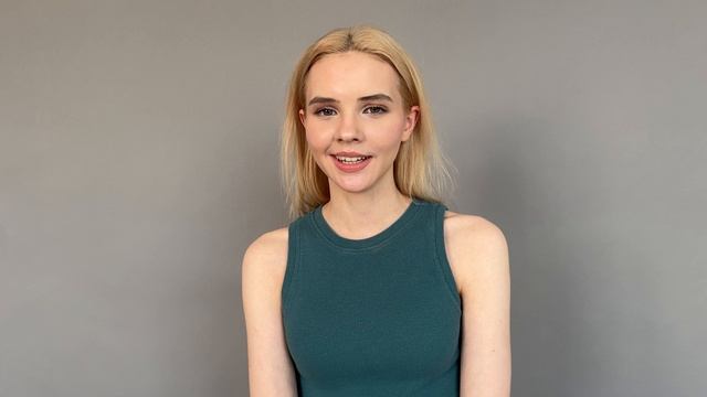 Актерская визитка Арина Курганская