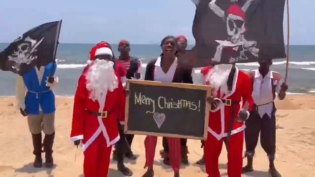 Сомалийские пираты поздравляют с Новым 2025 годом!