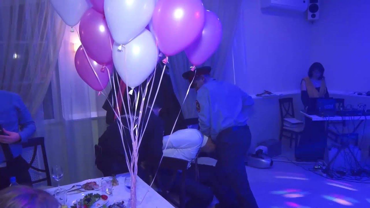 "Арест" жениха.  (свадебное шоу).