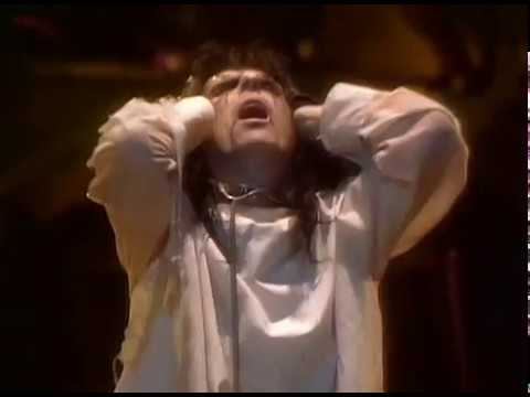 Alice Cooper. Teenage Frankenstein ."The Nightmare Returns". (1986 ). Real VIDEO