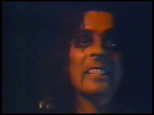 Alice Cooper . The Nightmare. 1975 TV special.  /12/  Ballad of Dwight Frye.