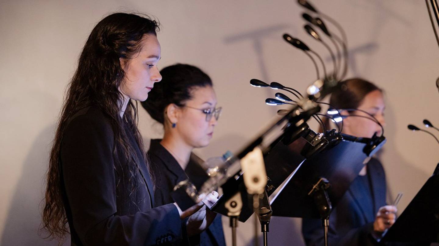 Анна Кузьмина. «Украшение» для смешанного хора и сопрано-соло на стихи Владимира Федосеева