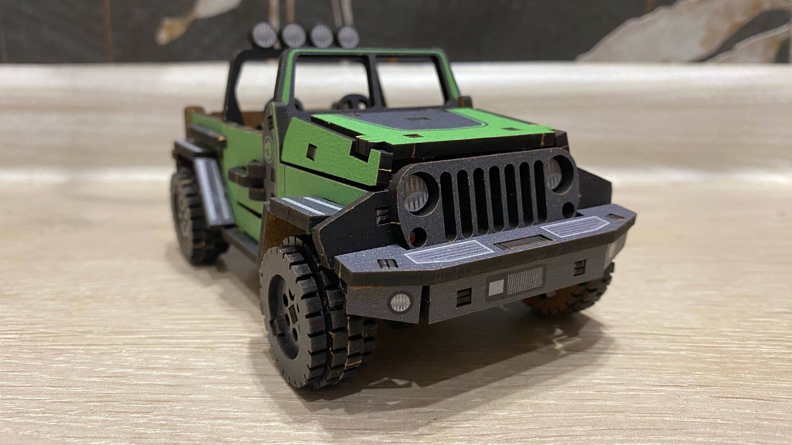 Распаковка, сборка и демонстрация конструктора UNIDRAGON Unimodels Maverick