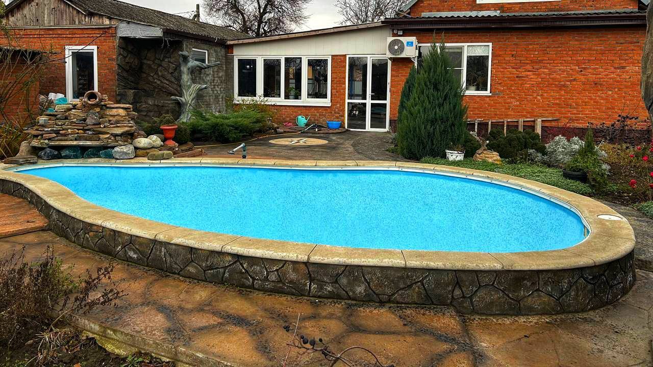 Опрессовка бассейна набираю воду