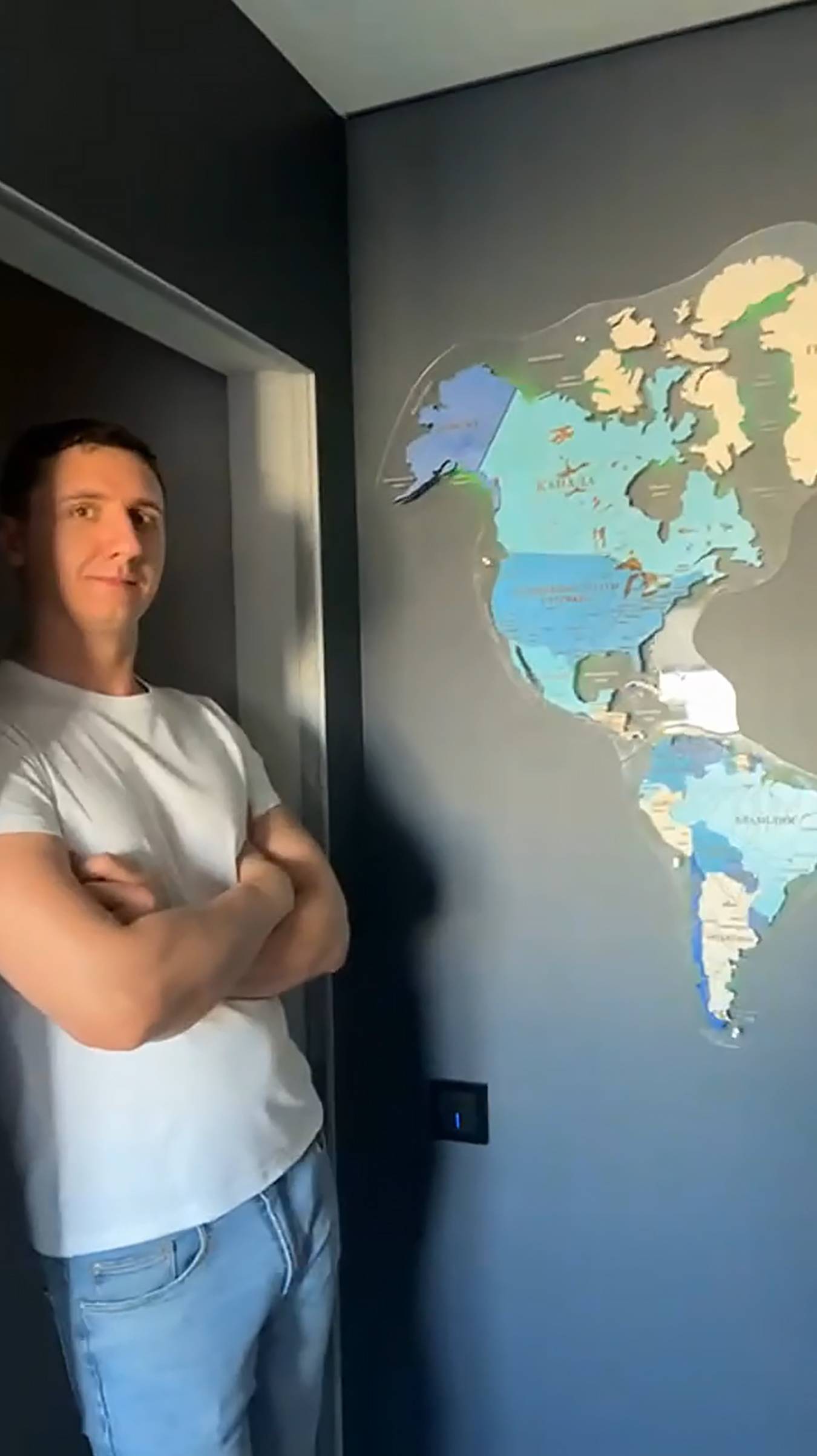 Отзыв клиента о карте мира. Джозани