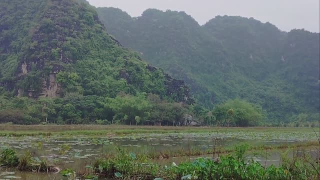 Ниньбинь-самая красивая провинция во Вьетнаме!🇻🇳Заселение в отель с бассейном!Карстовые горы!