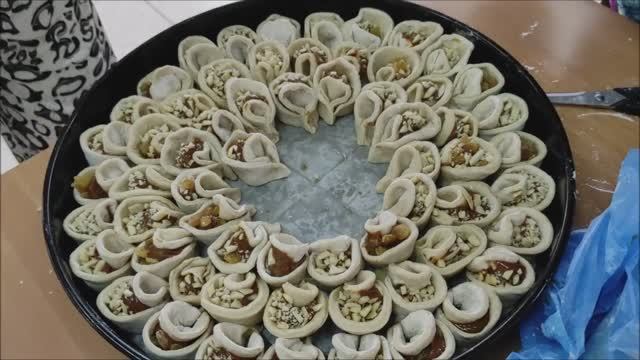 Отрывной пирог со сгущёнкой. Ведущая Любовь Френкель. 04.07.2023.