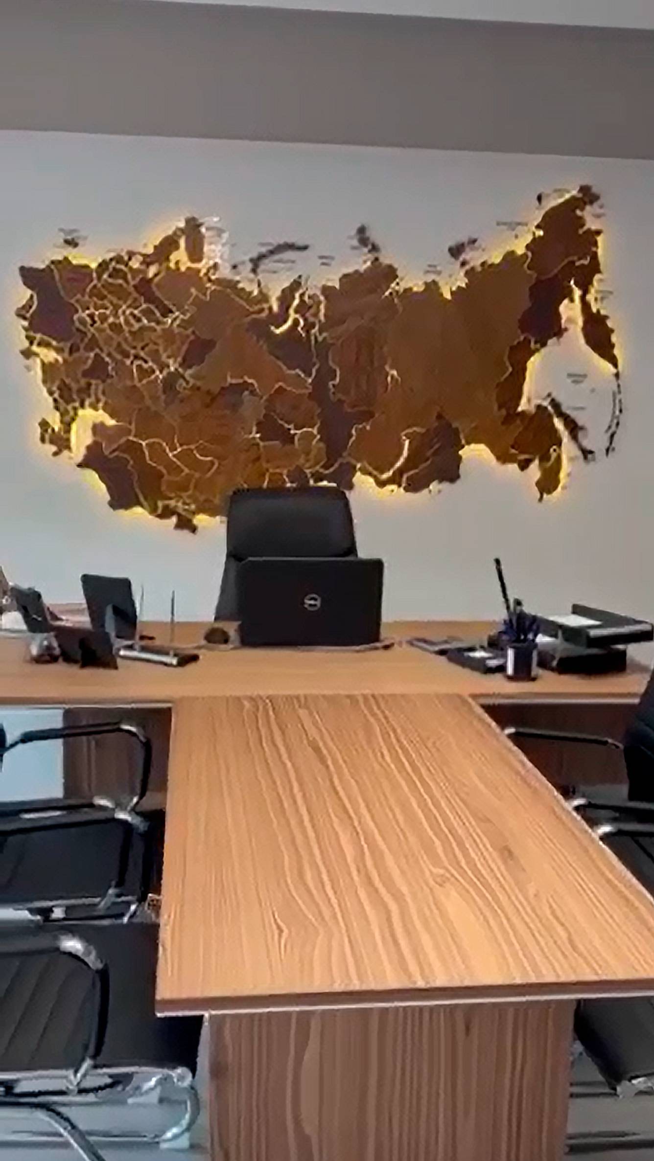 Отзыв клиента о карте России из дерева