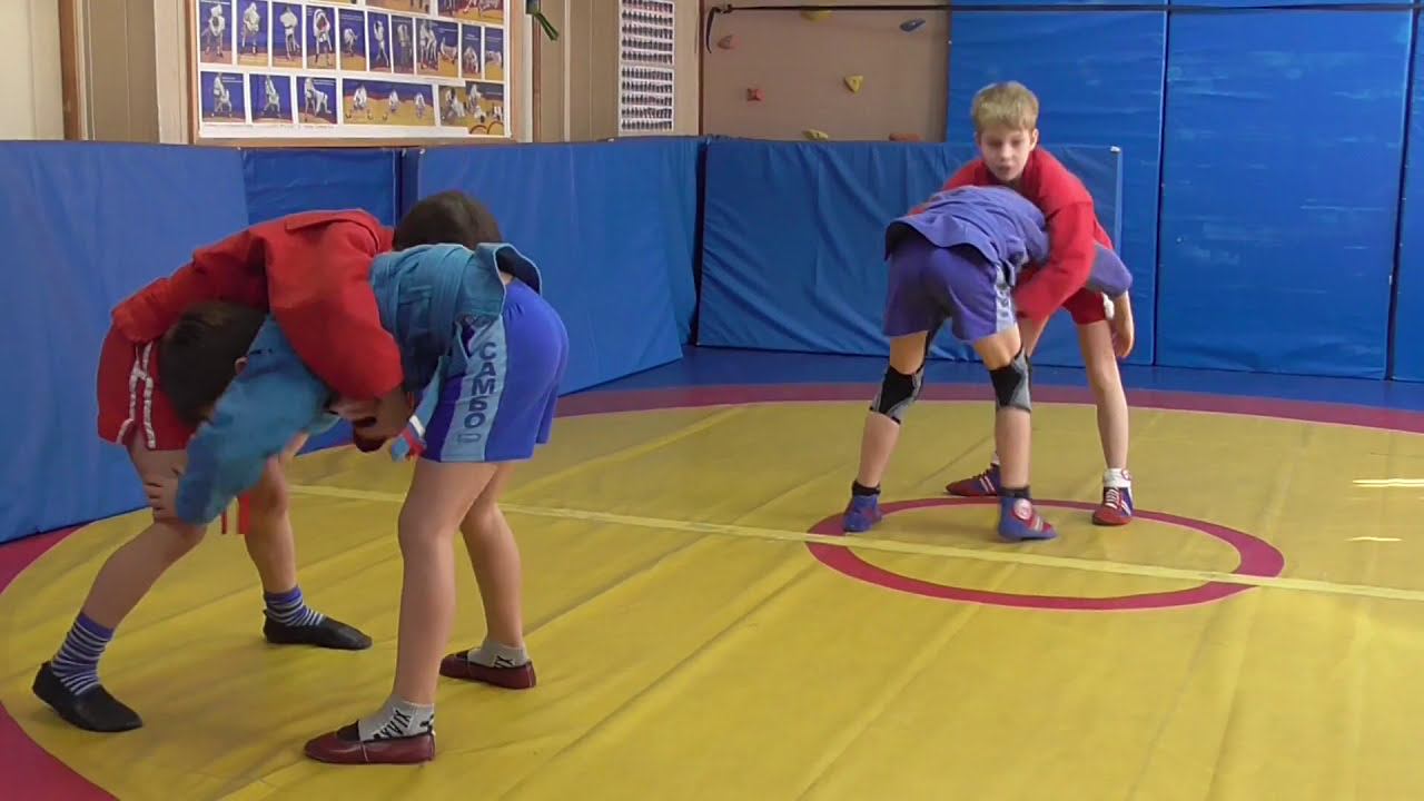 Бросок корпусом с захватом руки под плечо  Щучка