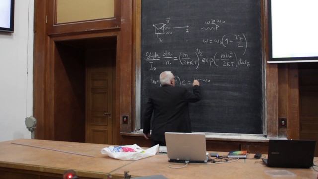 Алешкевич В. А. - Оптика - 4. Излучение света. Интерференция света