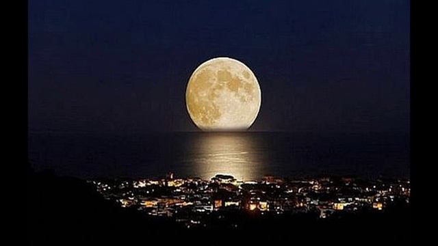 Мантра Богине Луны АУМ ШРИ ГАЙЯ АДИ ЧАНДРА АЙЯ НАМАХ