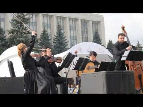 Select Strings Quartet на празднике вина