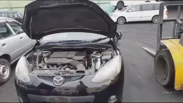 KS69 MAZDA DEMIO DE3FS-370630 ZJ-VE AT