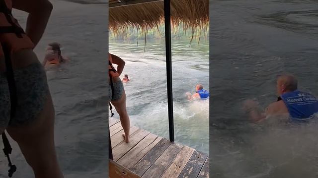 Сплав на плоту и заплыв по реке Квай  / Таиланд #river #kwai #thailand