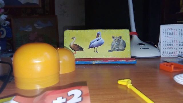 Новогодний Киндер сюрприз макси БЕЛЫЕ МЕДВЕДИ 2025 года. Распаковка и обзор.