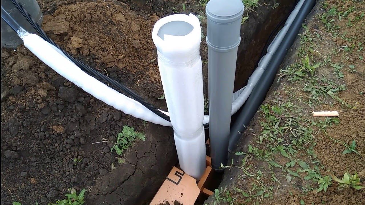 Фундамент дома 9. Закладка коммуникаций.