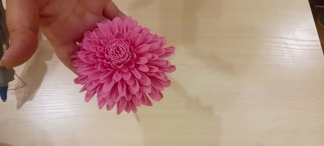 Большая розовая хризантема из фоамирана своими руками