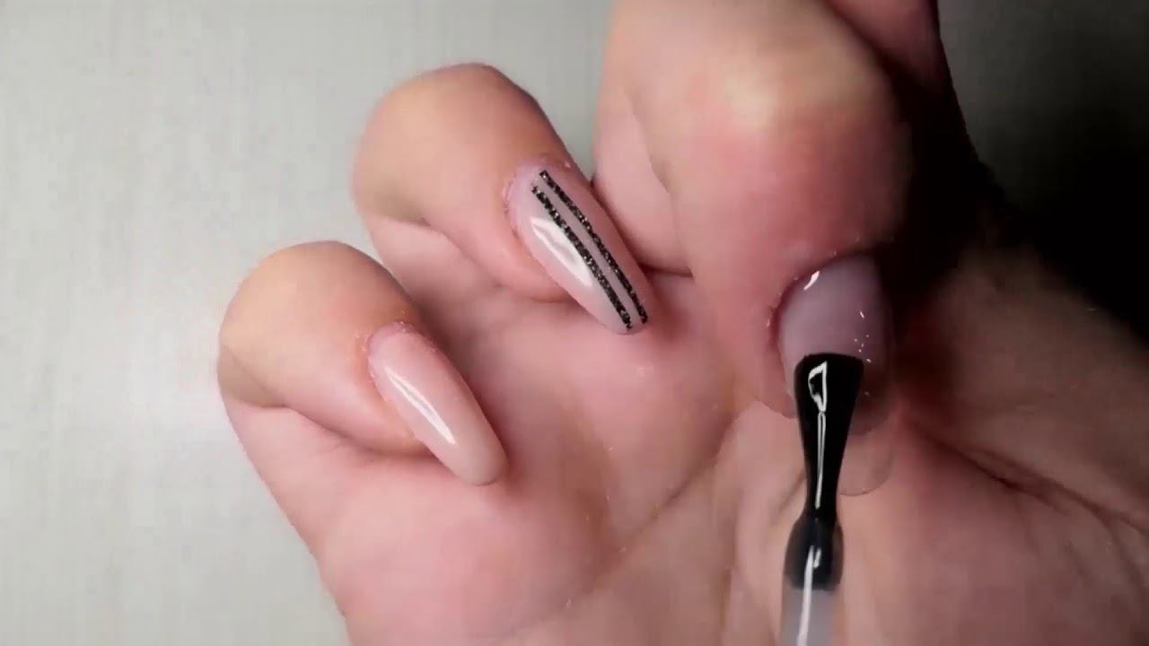 Стекловолокно для ногтей. Наращивание и ремонт. Модный, стильный маникюр, красивые ногти.